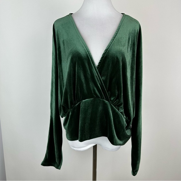 Cider | Tops | Cider Green Velvet Wrap Top Size 3xl | Poshmark
